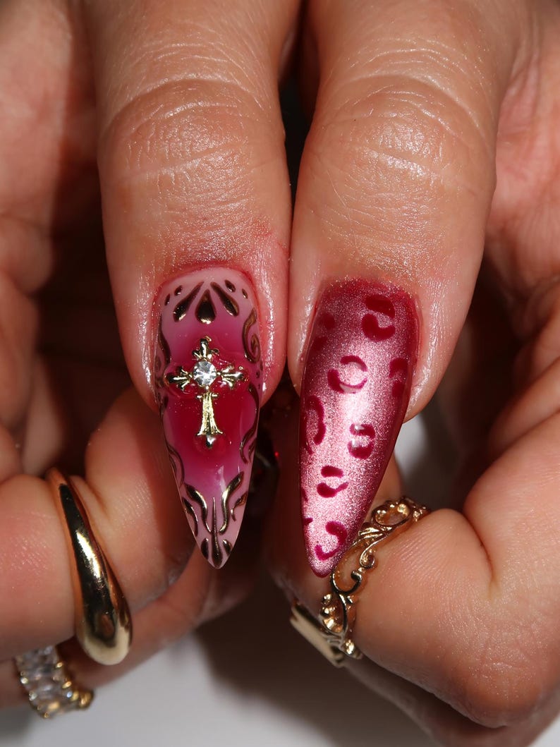 Dreamy Chrome – SugarNailArt.com